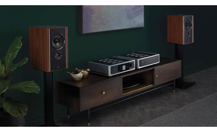 NAD Masters Series M66 Stereo preamplifier with HDMI, built-in BluOS ...