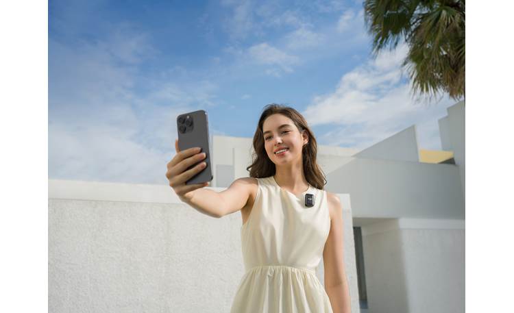 DJI Mic 2 Dual Wireless Mic System Wireless microphone system with two ...