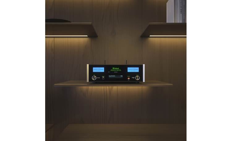 McIntosh MSA5500 Stereo integrated amp with built-in DAC, Wi-Fi, and ...